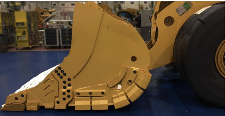 Cat unveils new bolt-together buckets - North American Mining Magazine